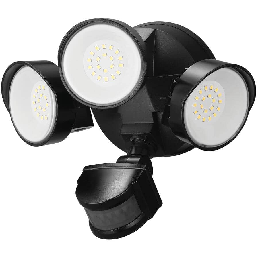 GLOBE ELECTRIC Triple Light Solar Motion LED Security Light | Home Hardware