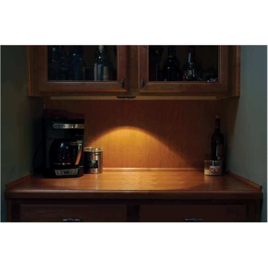 MR BEAMS Battery Operated LED Motion Sensor Slim Task Light | Home Hardware