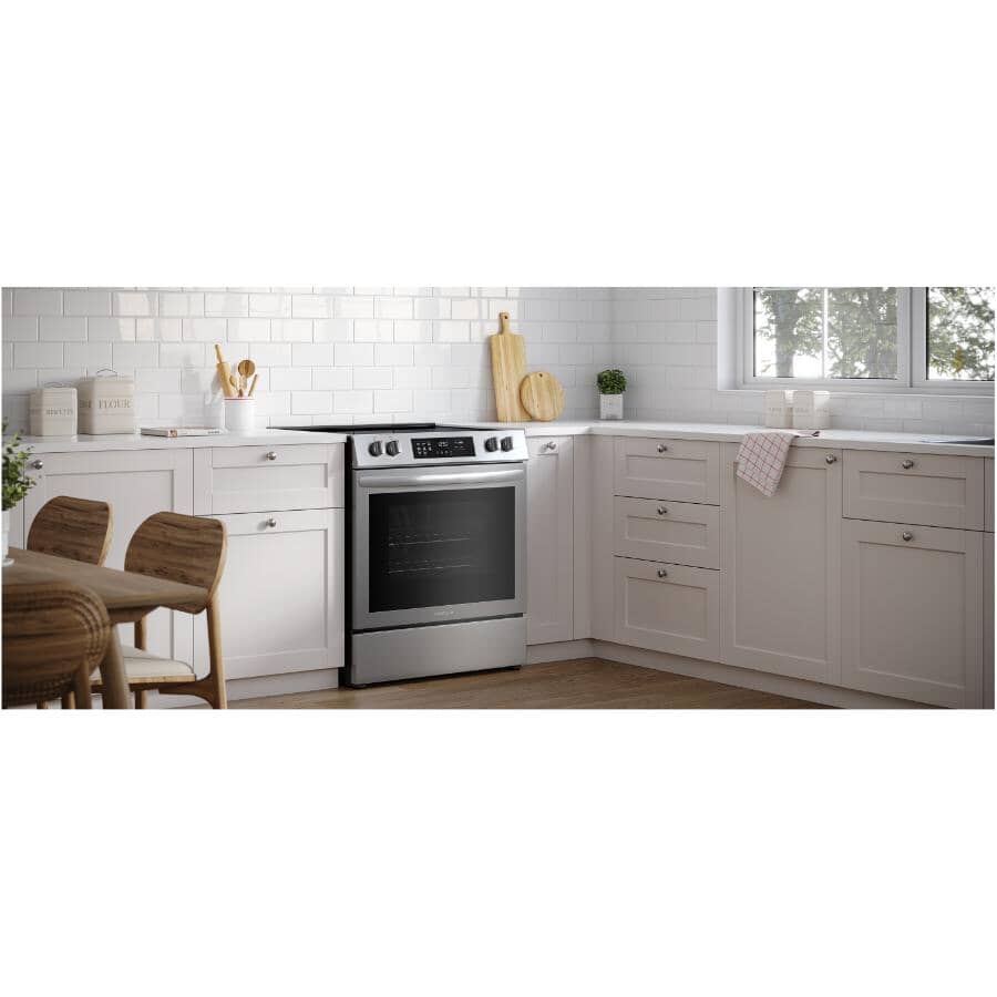 FRIGIDAIRE 30" 5.3 cu. ft. Freestanding Smooth Top Electric Range ...