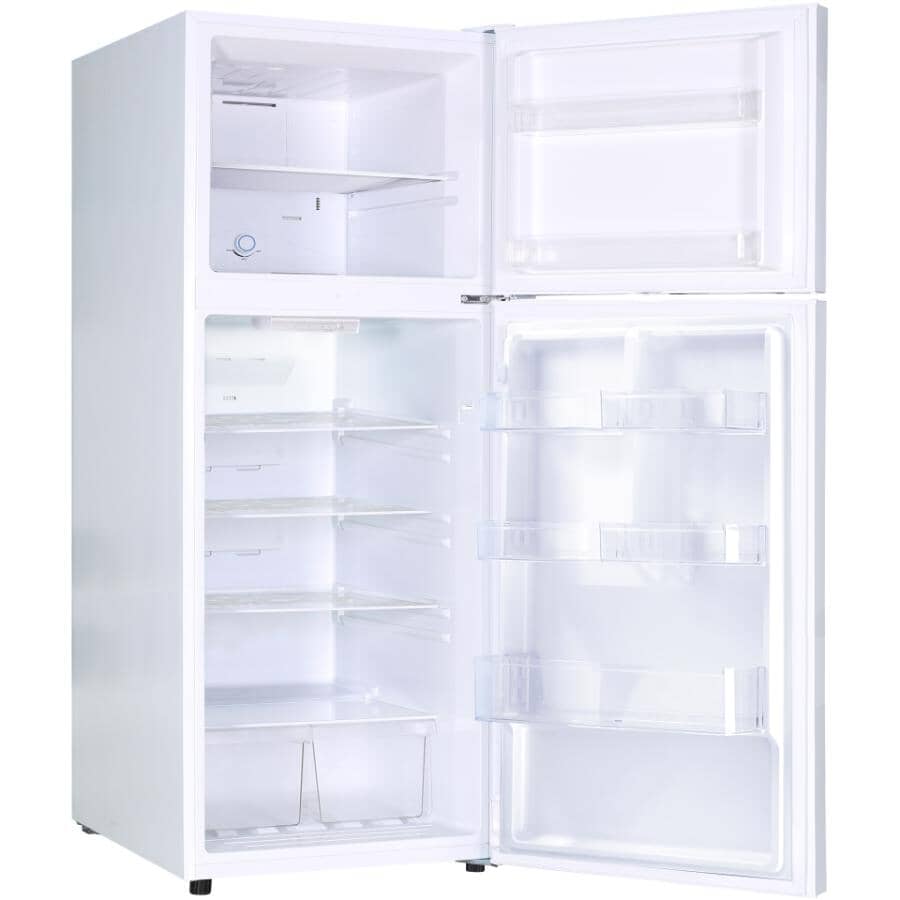 EPIC 30" 18 cu. ft. Top Freezer Refrigerator (EFF181W) | Home Hardware