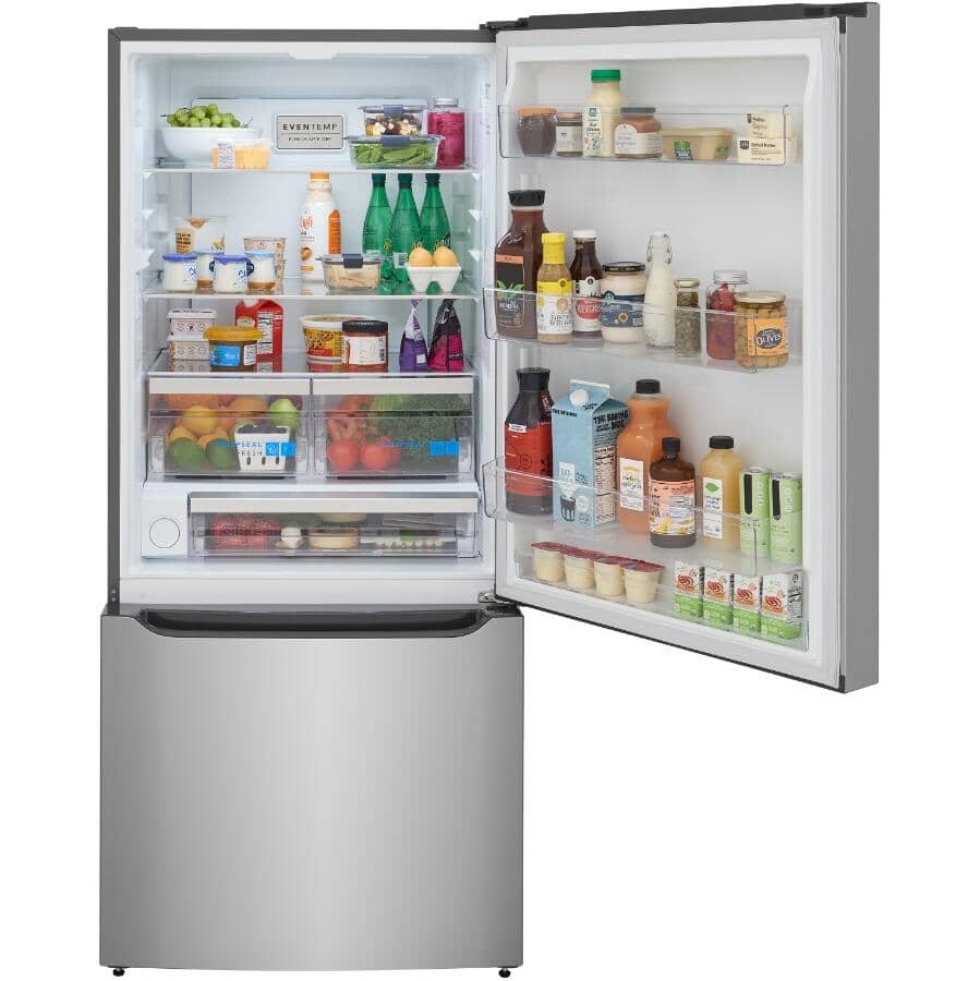 FRIGIDAIRE GALLERY 30" 20.3 cu. ft. Bottom Freezer Refrigerator ...