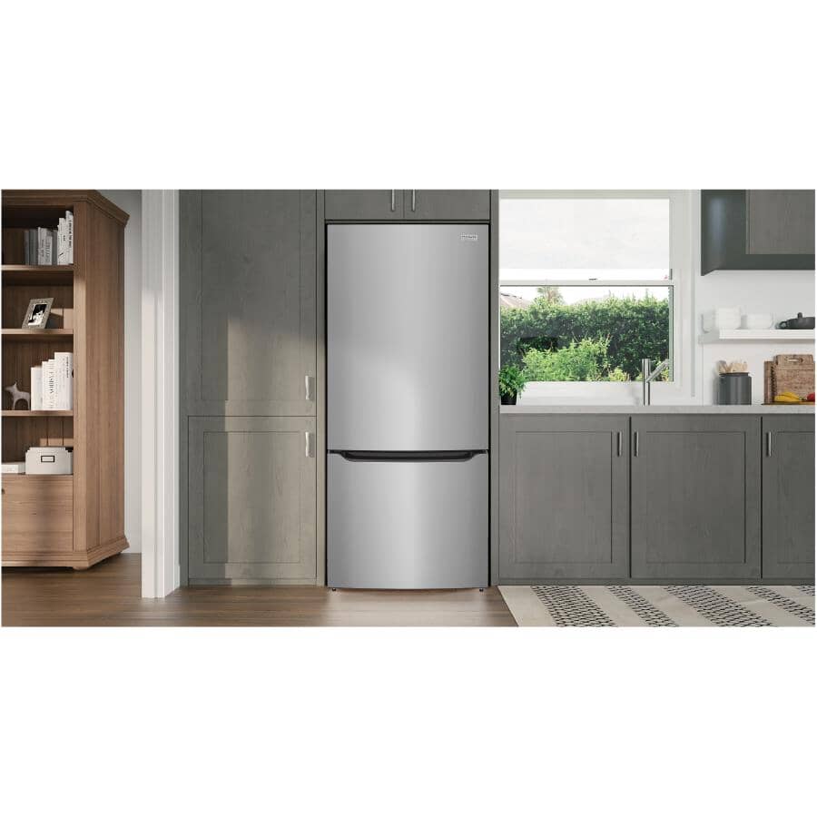 FRIGIDAIRE GALLERY 30" 20.3 cu. ft. Bottom Freezer Refrigerator ...