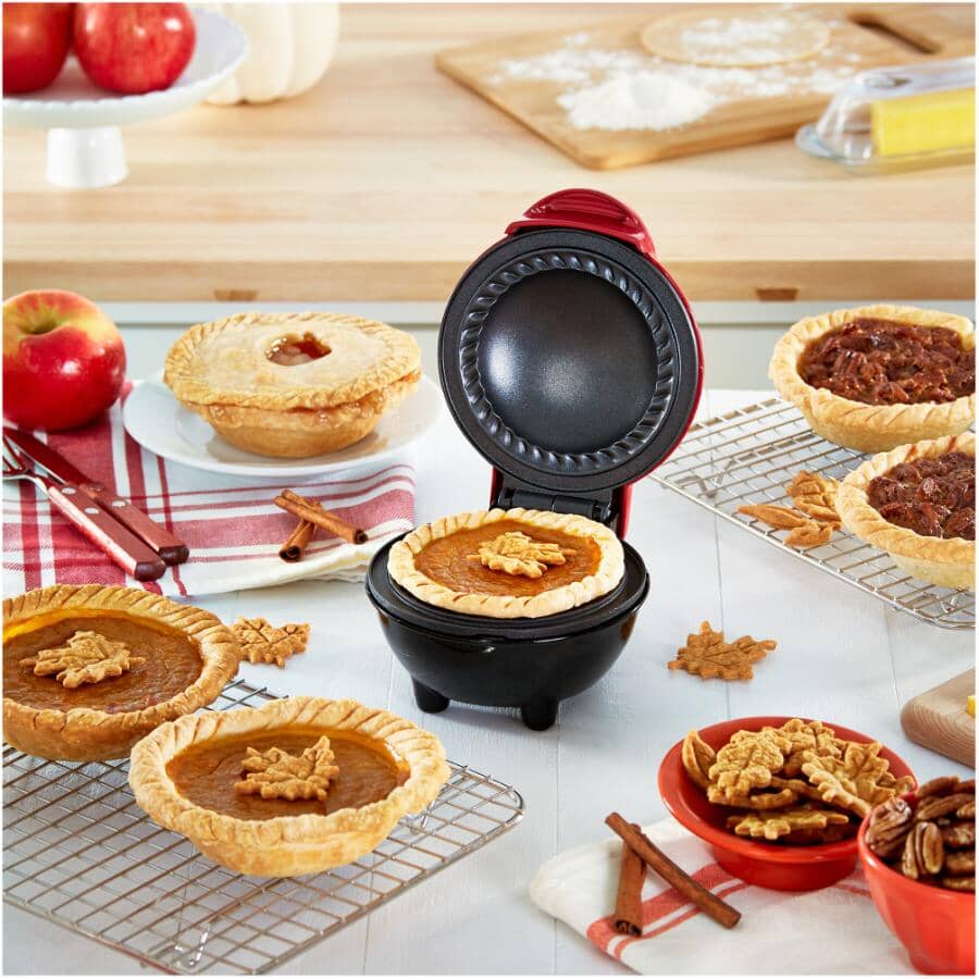 DASH Mini Pie Maker - Aqua | Home Hardware