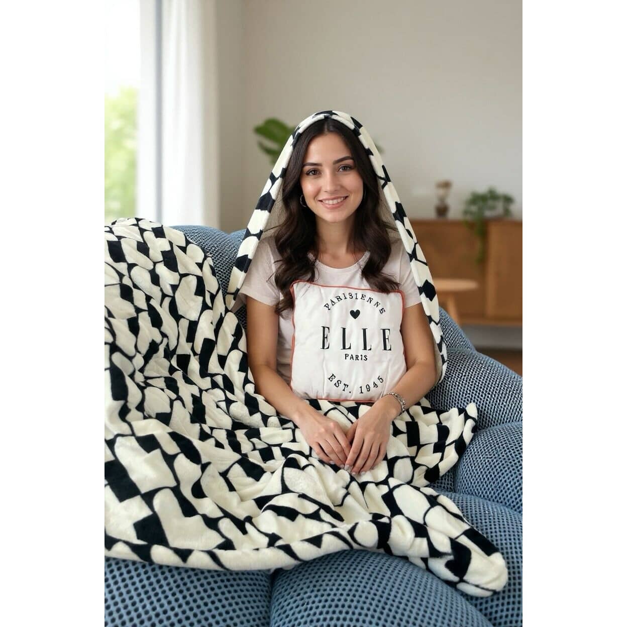 ELLE Heated Electric Throw | Home Hardware
