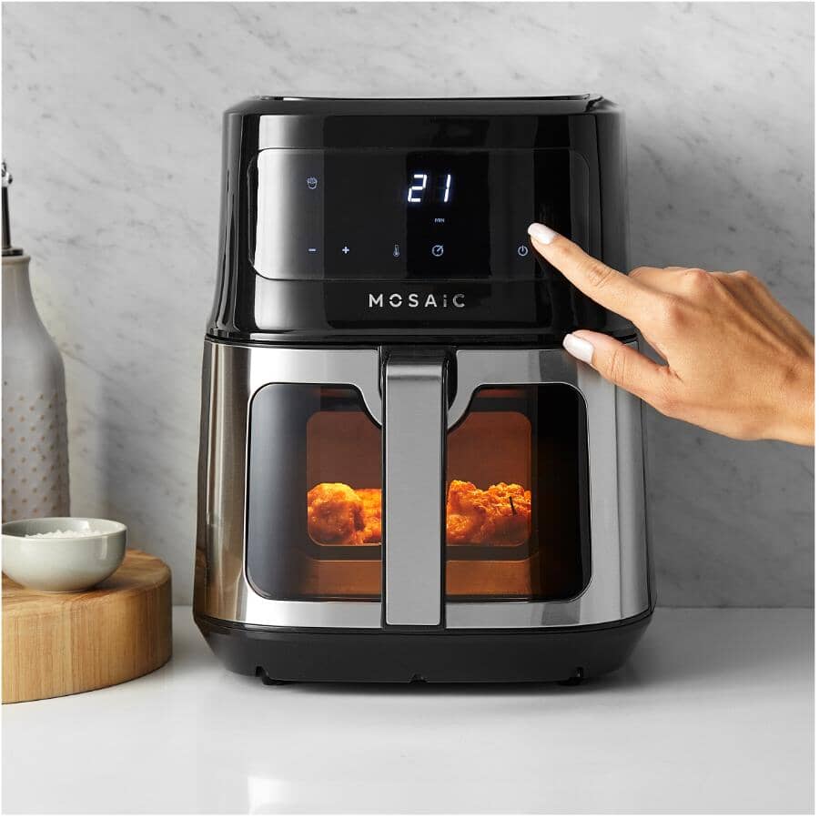 MOSAIC Digital Air fryer with Viewing Window | Home Hardware