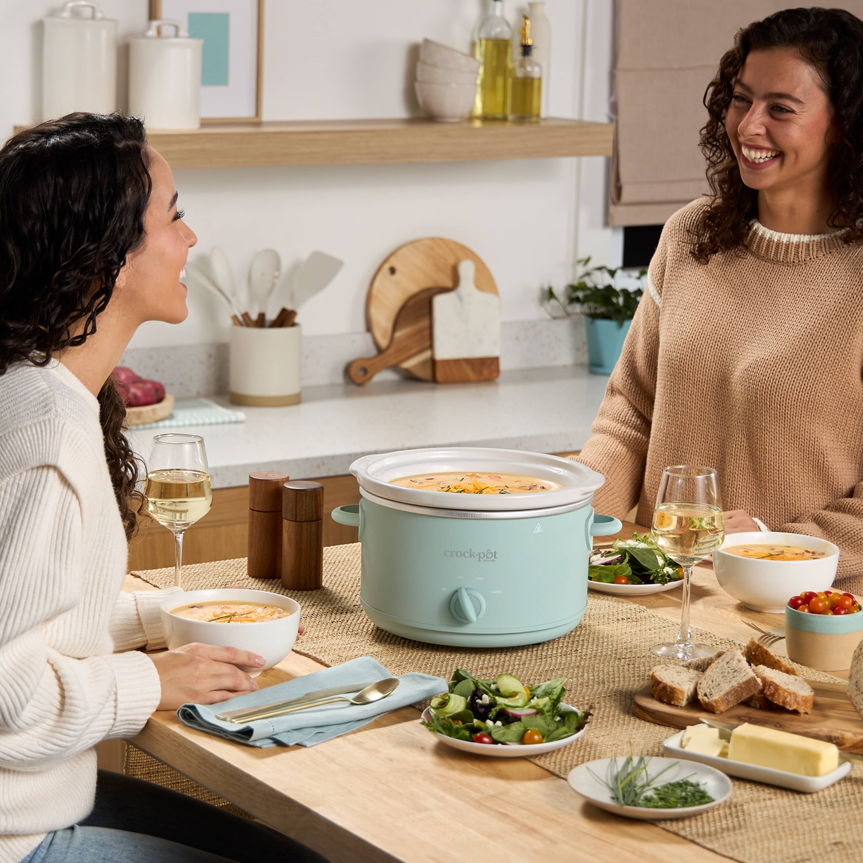 CROCKPOT 4.5 Quart Round Slow Cooker | Home Hardware