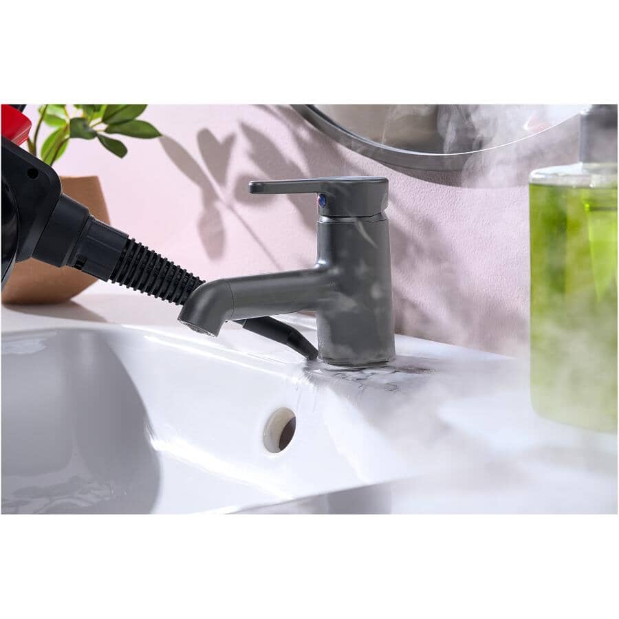DIRT DEVIL 7-in-1 Handheld Streamer | Home Hardware