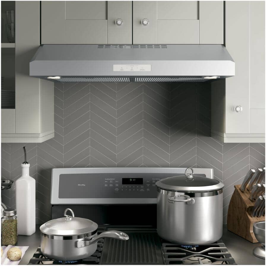 GE PROFILE 30" 390 Max CFM Overhead Range Hood | Home Hardware