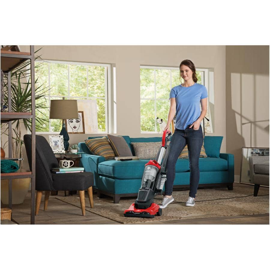 DIRT DEVIL Endura Reach Bagless Upright Vacuum Cleaner | Home Hardware