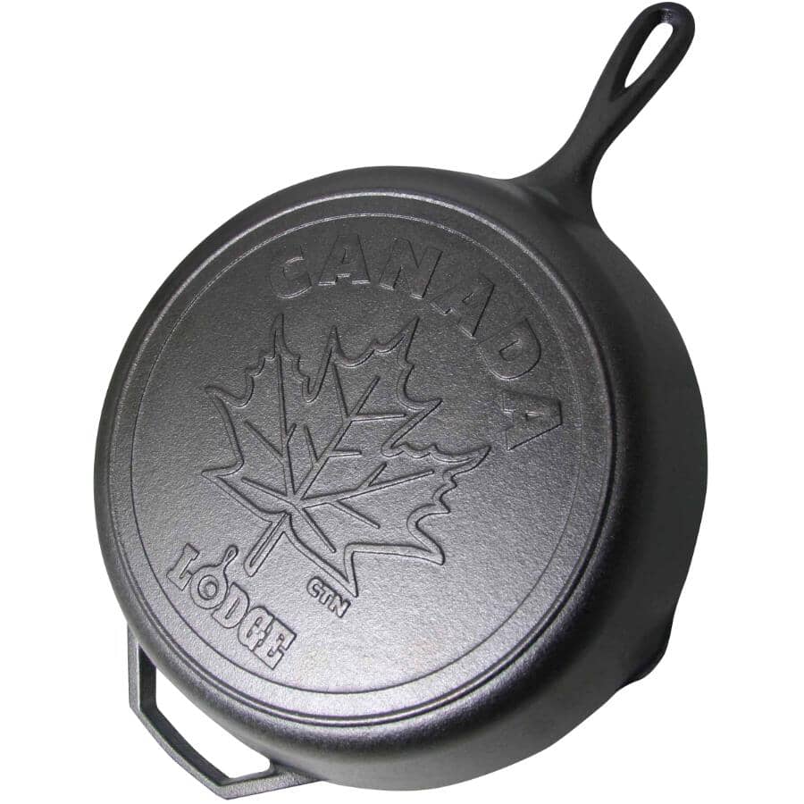 LODGE Canadiana Series Cast Iron Skillet with Maple Leaf Scene | Home ...