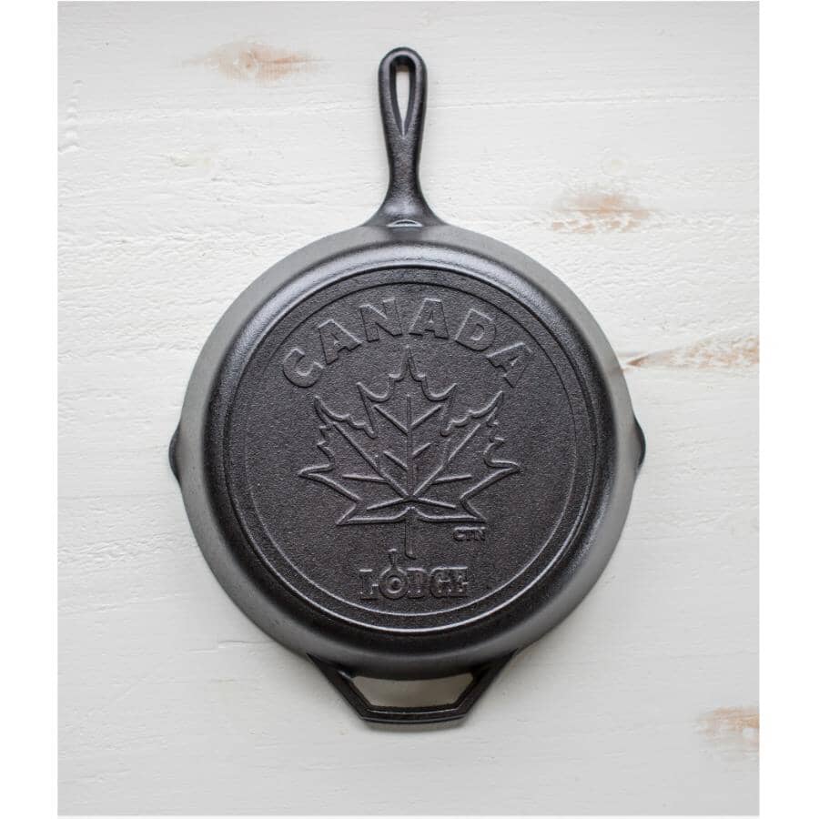 LODGE Canadiana Series Cast Iron Skillet with Maple Leaf Scene | Home ...