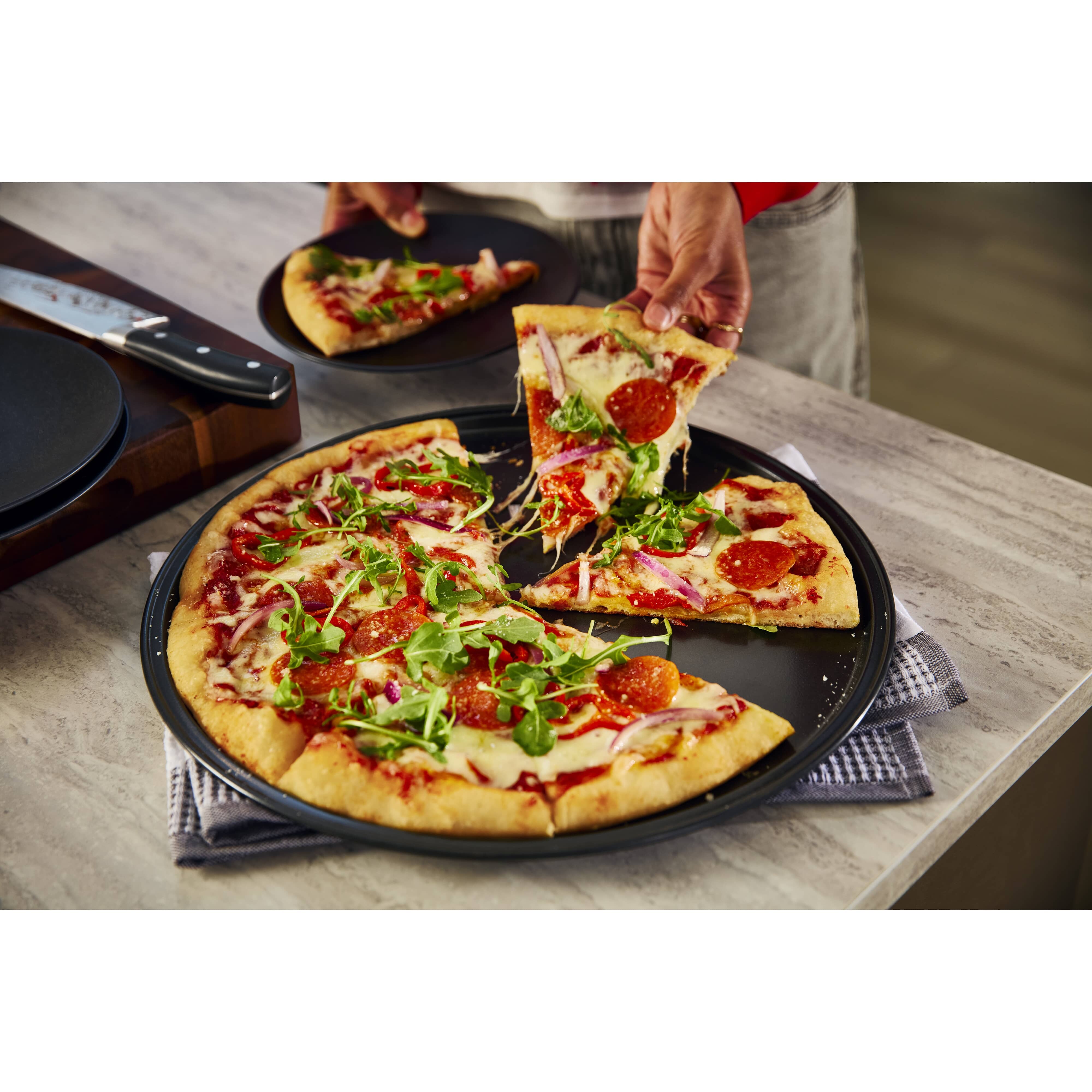 MOSAIC Non-Stick Pizza Pan | Home Hardware