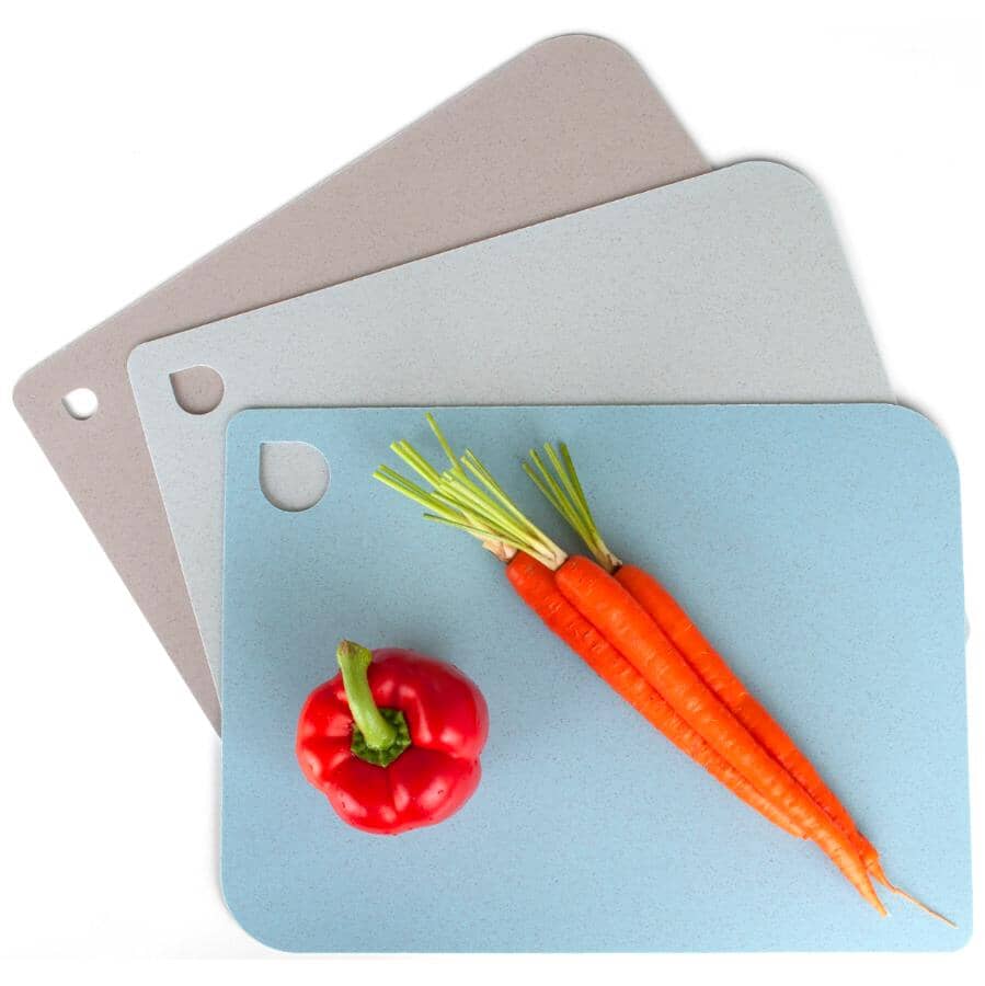 KITCHEN BASICS Wheat Fibre Cutting Mats | Home Hardware