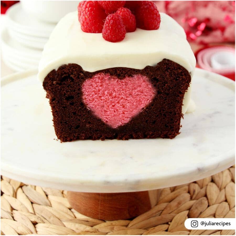 KOPPERS HOME Marble & Wood Round Cake Tray | Home Hardware