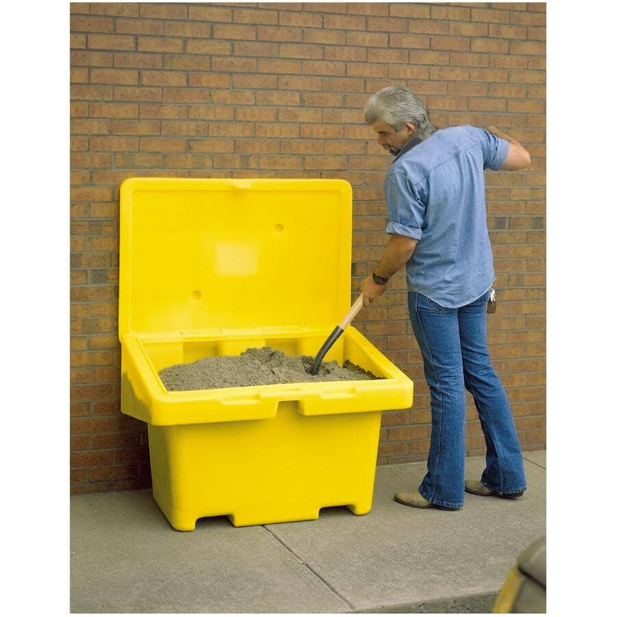 ADVANTAGE 42" x 30" x 31" Yellow Heavy Duty Salt and Sand Bin | Home ...