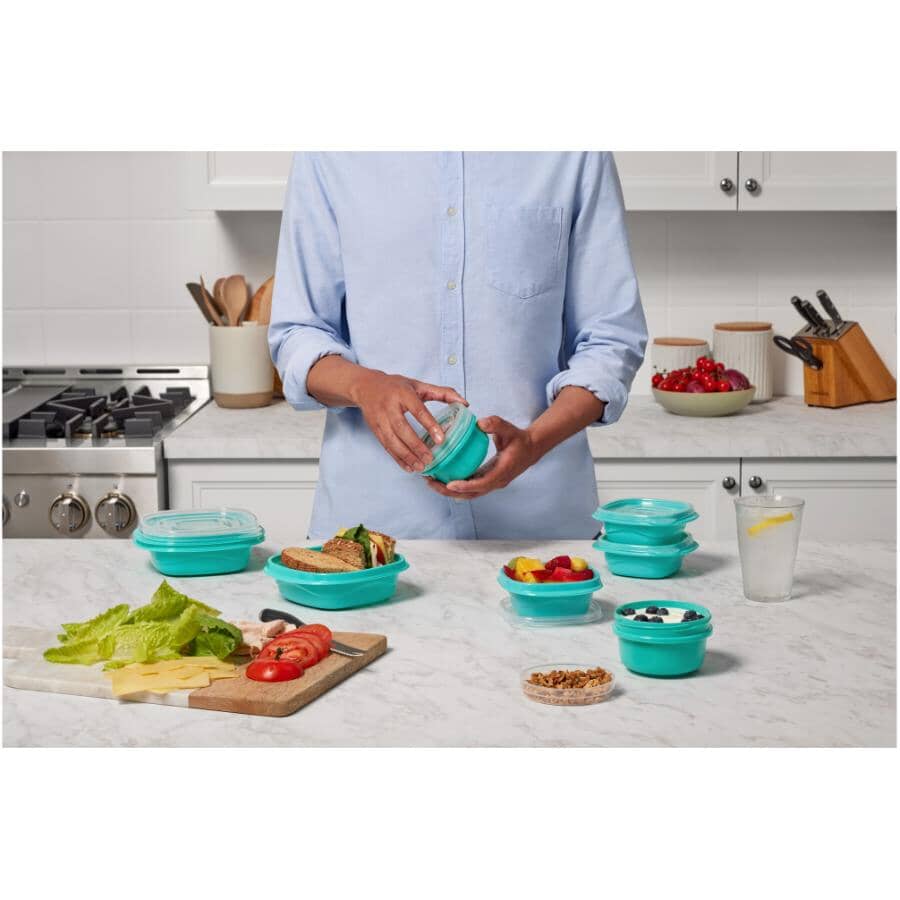 RUBBERMAID TakeAlongs Twist & Seal Round Food Containers | Home Hardware
