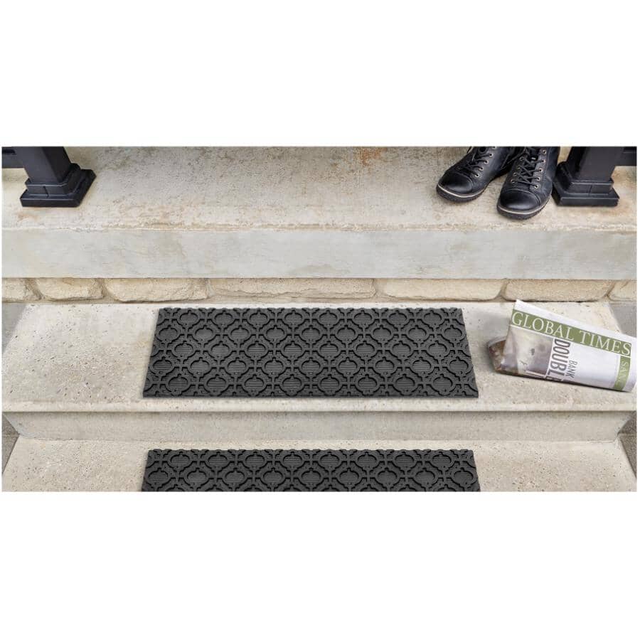 FHE 10" x 30" Recycled Rubber Step Mat | Home Hardware