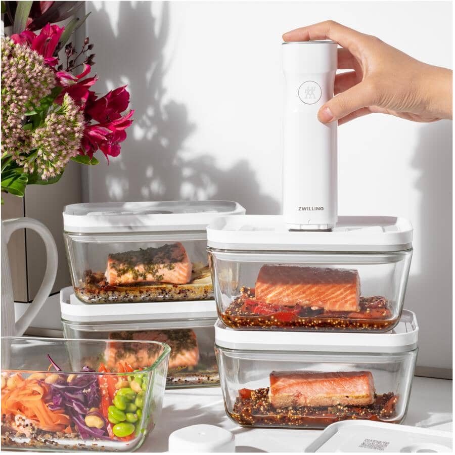 ZWILLING Fresh & Save Medium Vacuum Glass Food Storage Container | Home ...