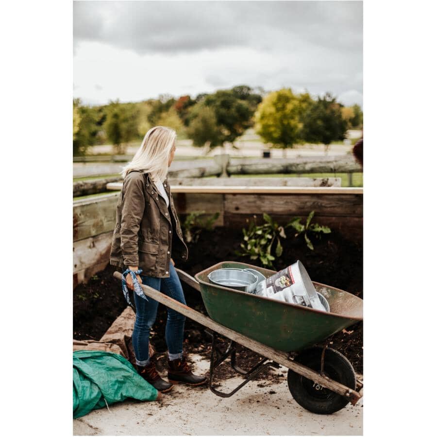 BEHRENS Hot Dipped Galvanized Utility Pail | Home Hardware