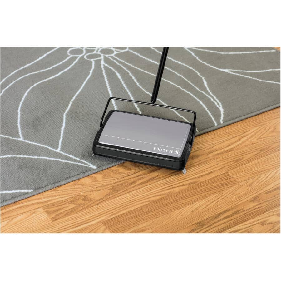 BISSELL Sturdy Sweep Floor & Carpet Manual Sweeper | Home Hardware