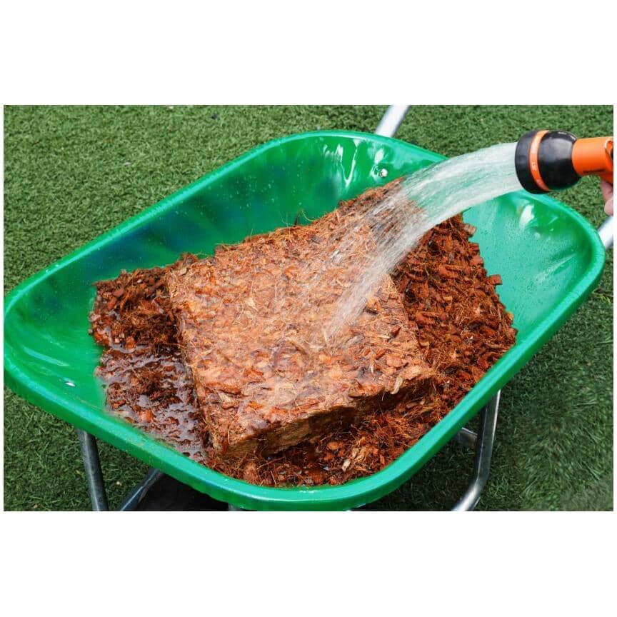 PLANTBEST 2.5 Cu.Ft. Mega Mulch - Natural | Home Hardware