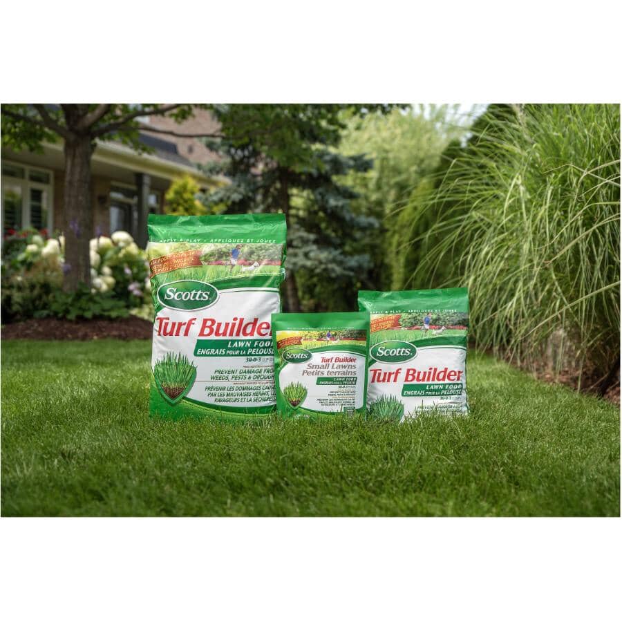 SCOTTS Turf Builder Small Lawns Lawn Food | Home Hardware