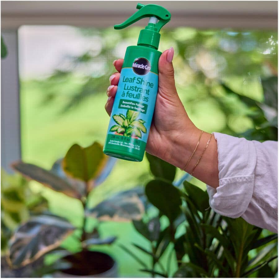 MIRACLE-GRO Leaf Shine Liquid Plant Fertilizer | Home Hardware