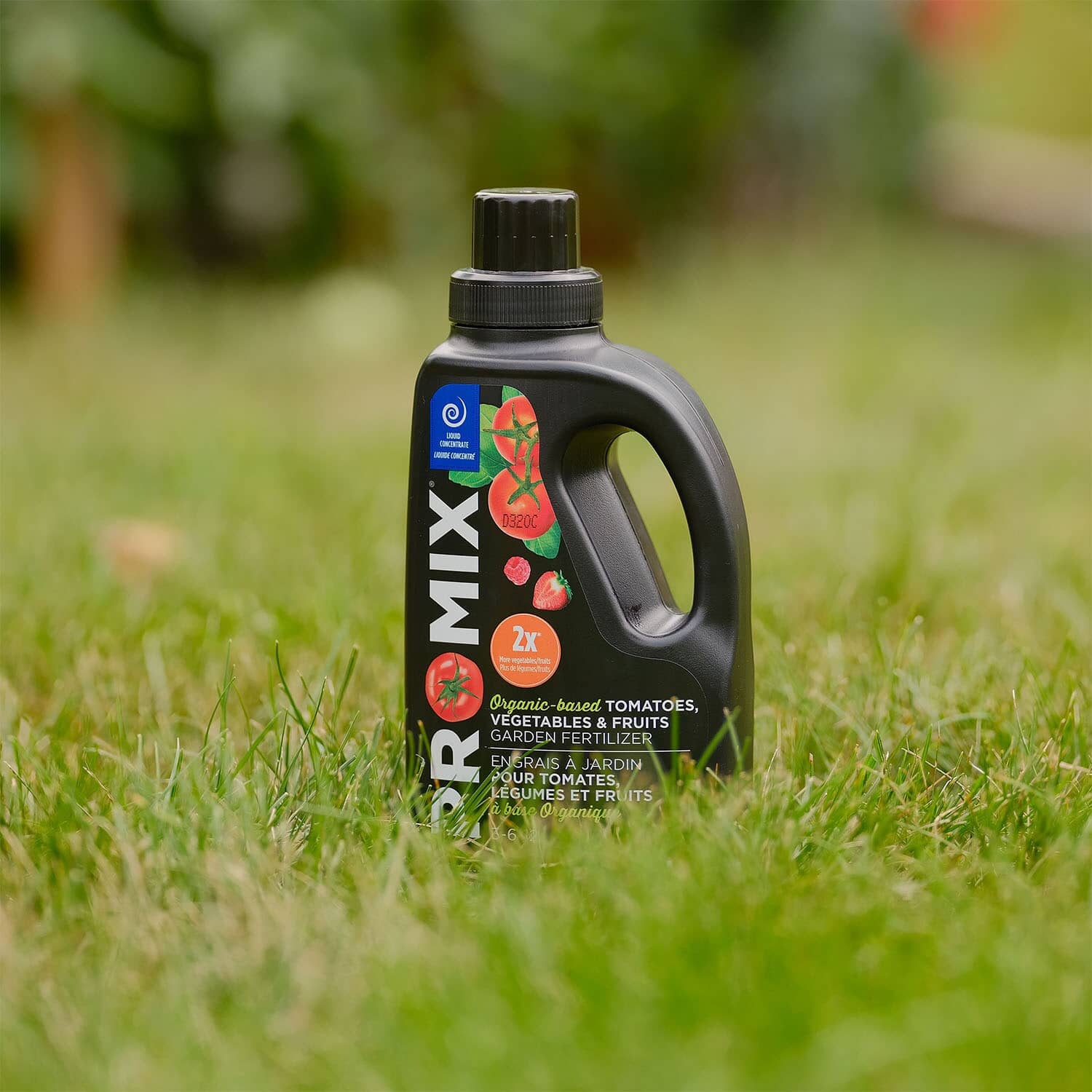 PRO-MIX Liquid Tomato/Vegetable/Fruit Fertilizer | Home Hardware