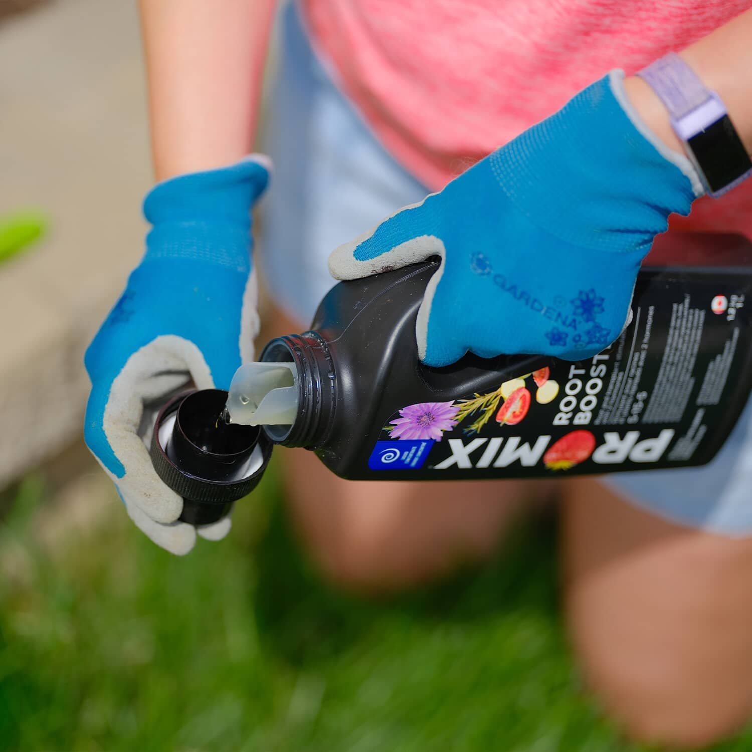 PRO-MIX Liquid Root Booster Fertilizer | Home Hardware