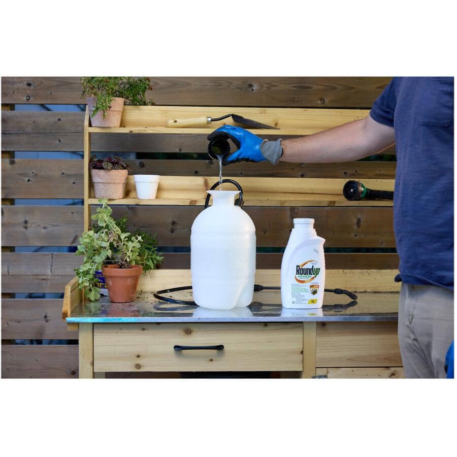 ROUNDUP Concentrated Grass and Weed Control Herbicidal Soap | Home Hardware