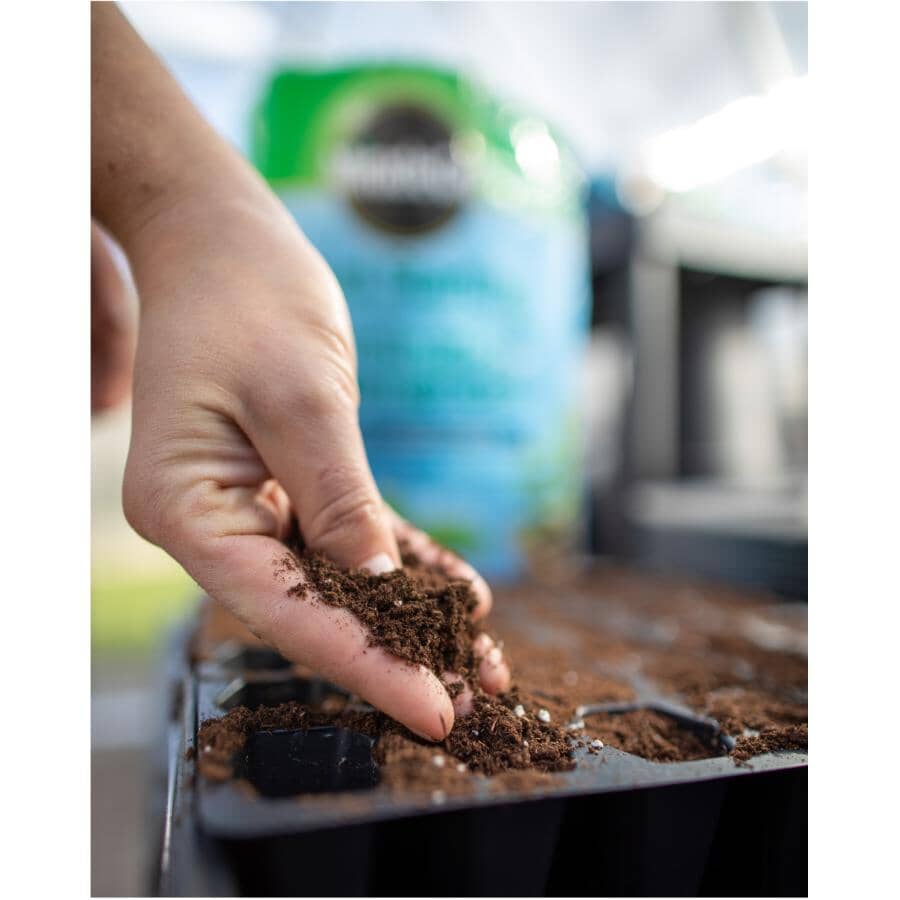 MIRACLE-GRO Enriched Seed Starting Potting Soil Mix | Home Hardware