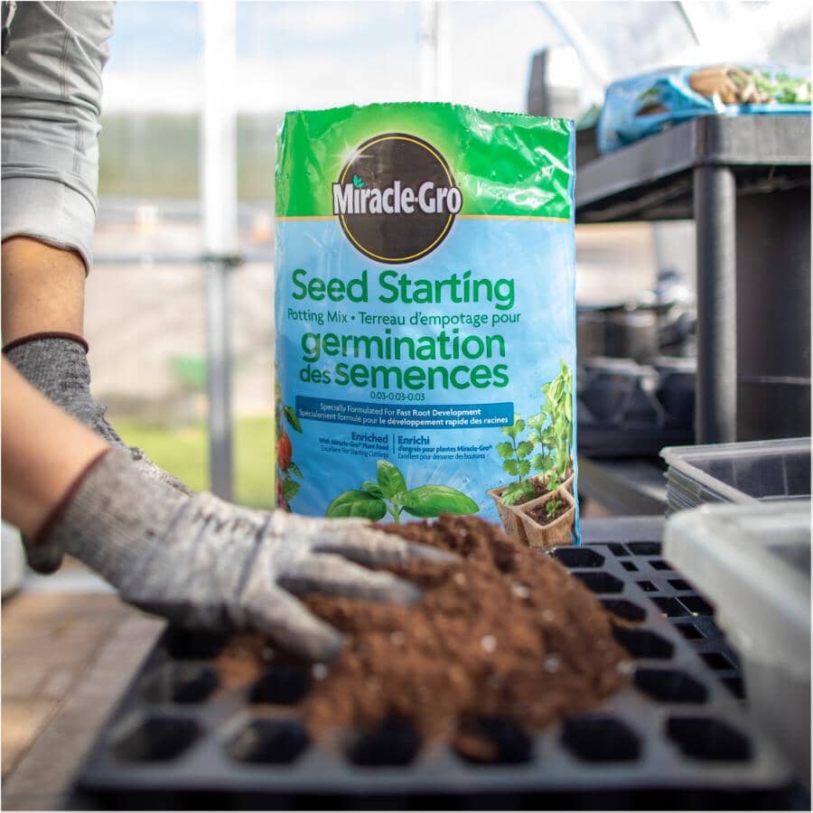 MIRACLE-GRO Enriched Seed Starting Potting Soil Mix | Home Hardware