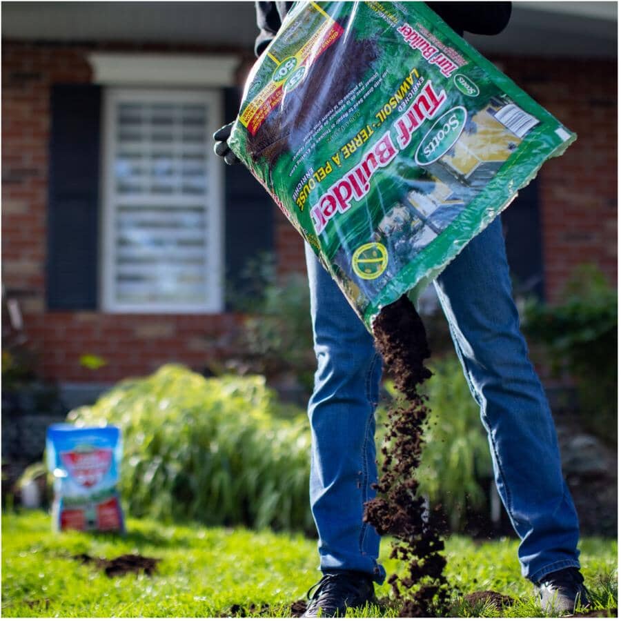SCOTTS Turf Builder Enriched Lawn Soil | Home Hardware