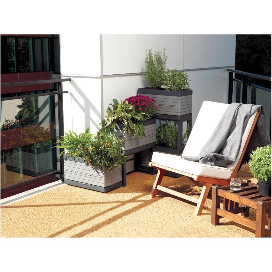 GARANT 5 Piece Grey Modular Garden Planter Kit | Home Hardware