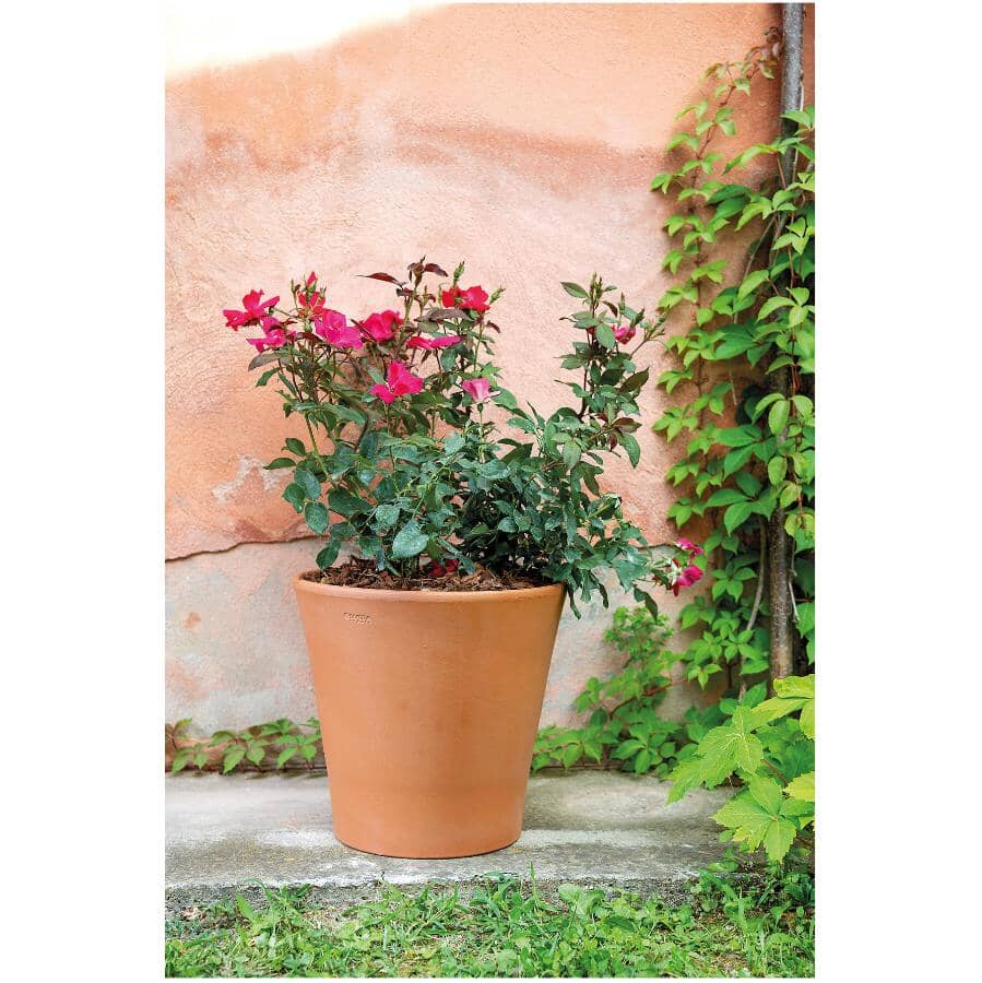 DEROMA 10.12" Cono Clay Pot - Terracotta | Home Hardware