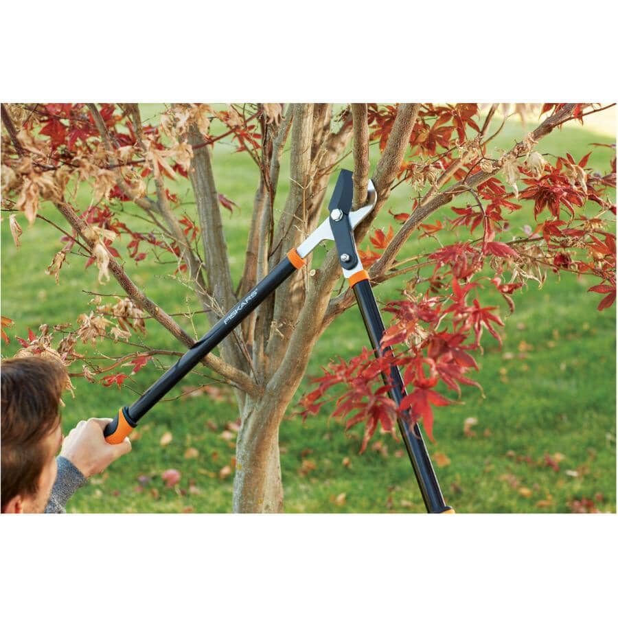 FISKARS Power Lever Lopper - 28" | Home Hardware