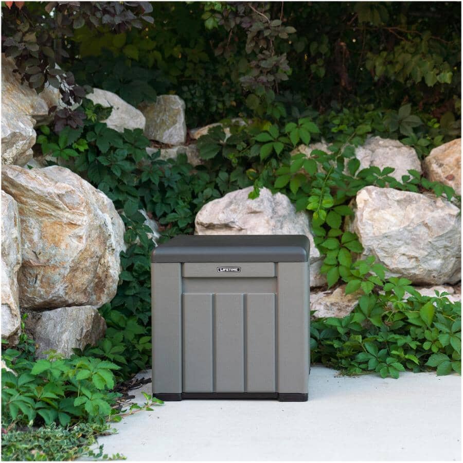 LIFETIME Storage Deck Box - 25 Gallon | Home Hardware