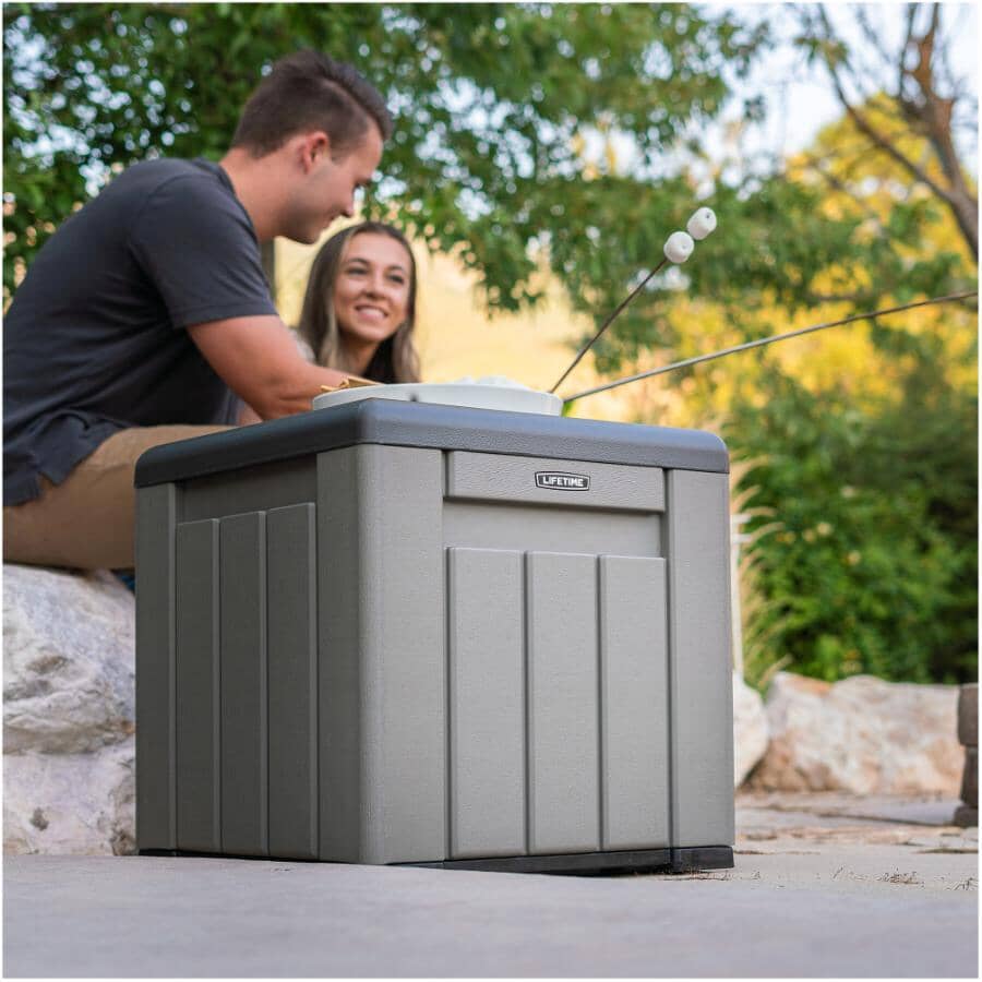 LIFETIME Storage Deck Box - 25 Gallon | Home Hardware