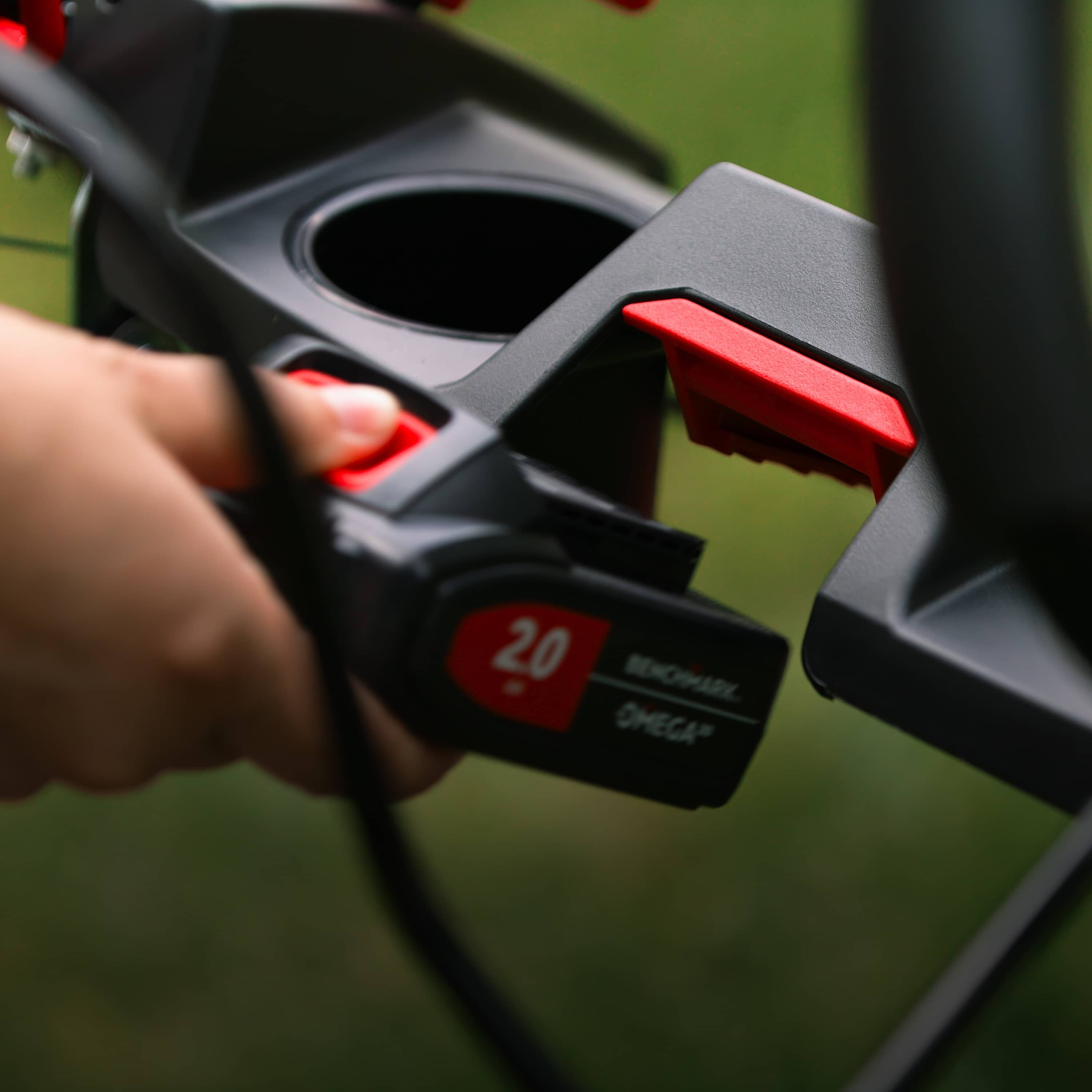 BENCHMARK 200cc Self-Propelled Gas Lawn Mower | Home Hardware