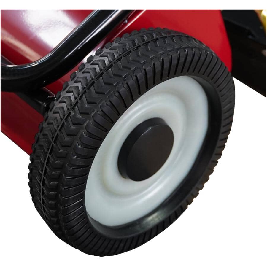 YARD COMMANDER 48" Tow Lawn Sweeper | Home Hardware