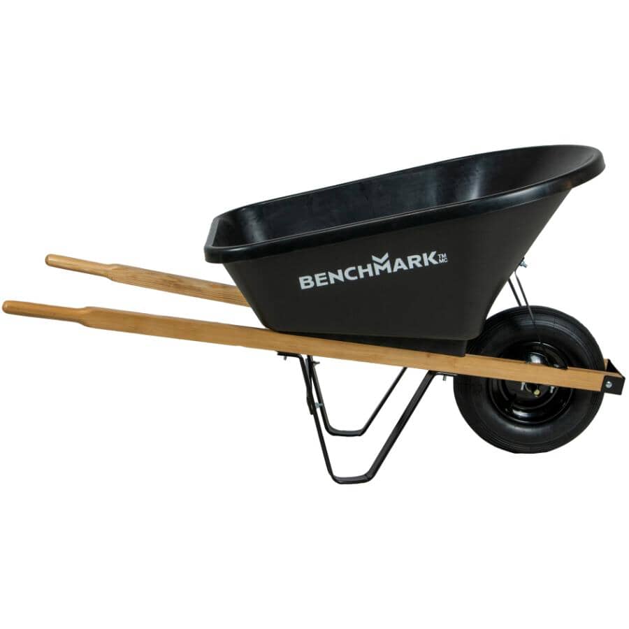 BENCHMARK 6 Cu. Ft Poly Tray Wheelbarrow | Home Hardware