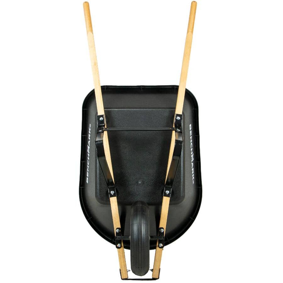 BENCHMARK 6 Cu. Ft Poly Tray Wheelbarrow | Home Hardware