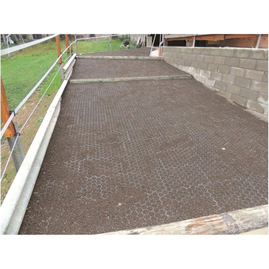 HAHN PLASTICS Paddock Slab | Home Hardware