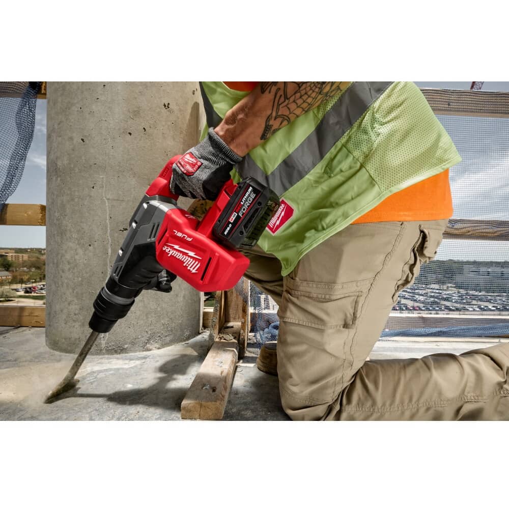 MILWAUKEE M18 18V Lithium-Ion 8.0 Ah Redlithium Battery & Charger ...