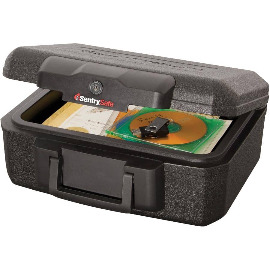SENTRYSAFE Small Fire & Security Chest with Key | Home Hardware