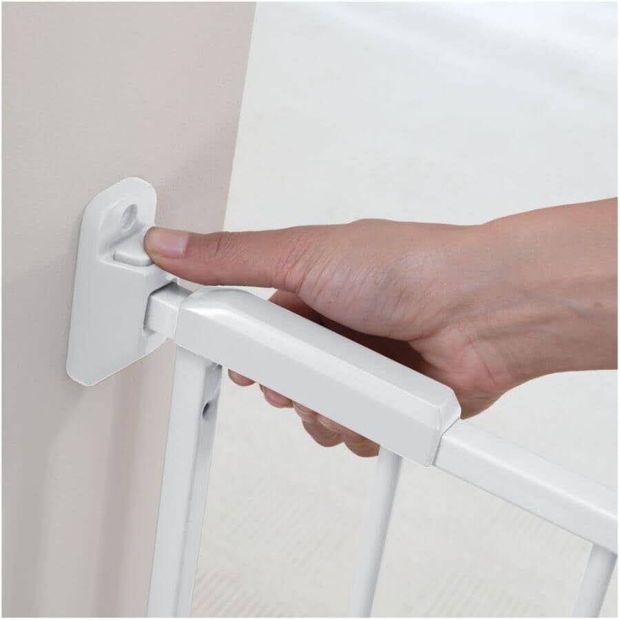 SAFETY 1ST Sliding Metal Safety Gate | Home Hardware