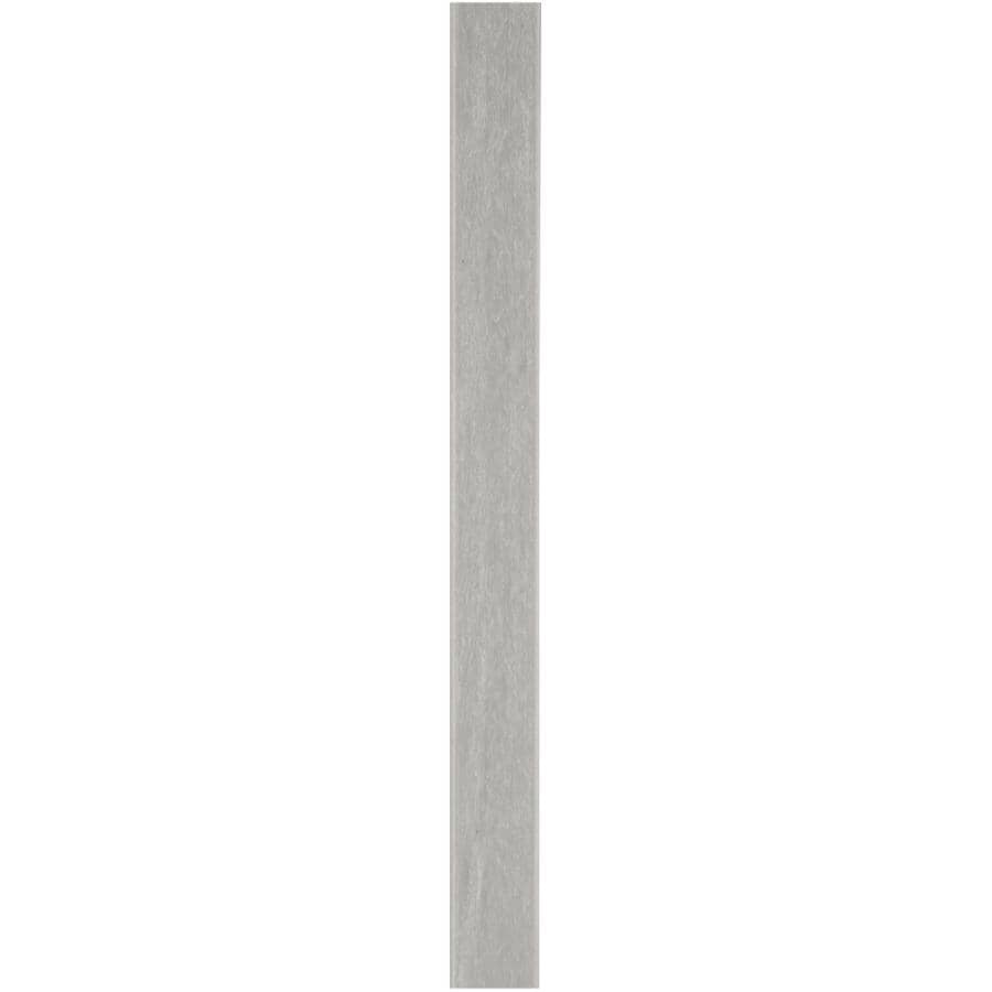 NUVO IRON 5' Grey Fencing Fibreglass Tension Bar | Home Hardware
