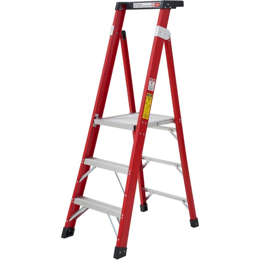 BENCHMARK 6' #1A Fibreglass Platform Step Ladder | Home Hardware