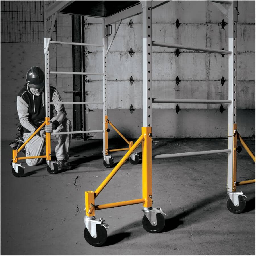 METALTECH 4 Pack Scaffold Outriggers, with Casters | Home Hardware
