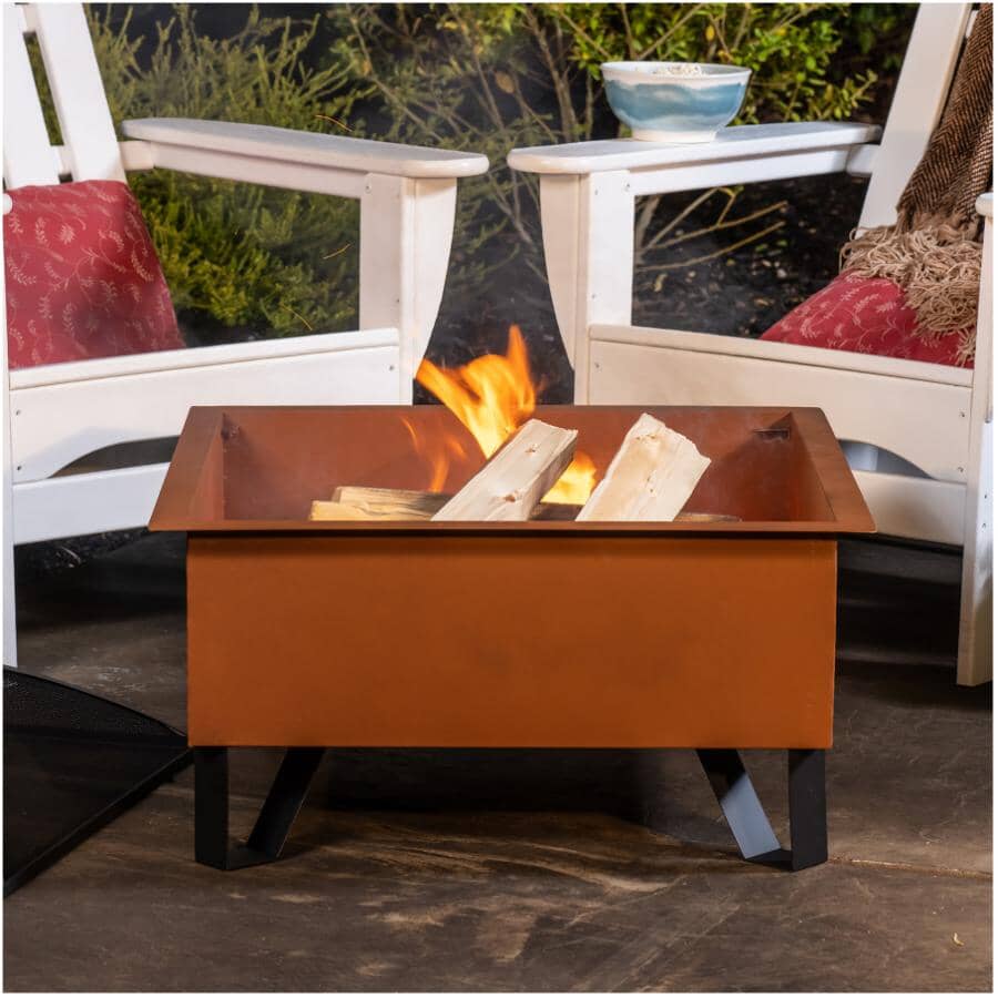 STERLING OAKS Maplehills Outdoor Fire Pit | Home Hardware